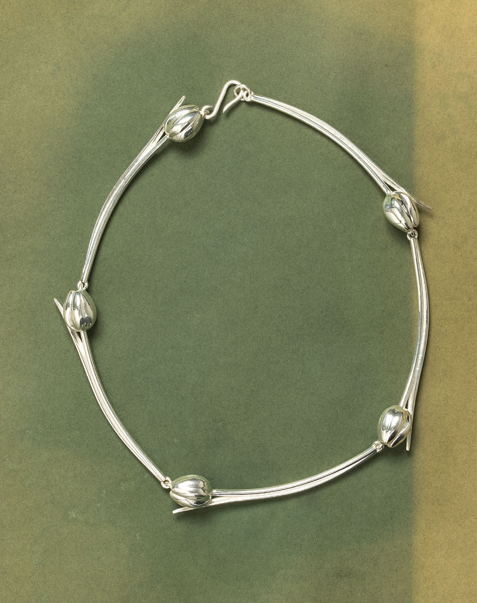 Tulip Chain Necklace | 9ct Yellow Gold – Meadowlark Jewellery